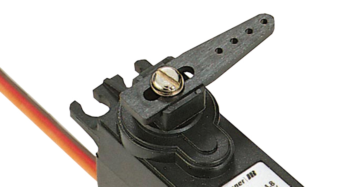 Adjustable control horn