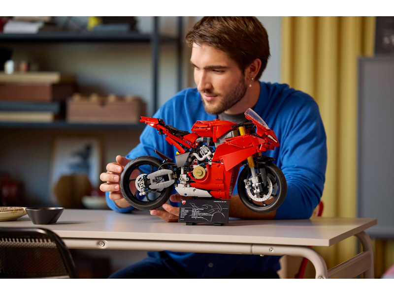 LEGO Technic – Ducati Panigale V4 S konstruktorius motociklas